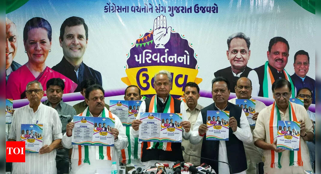 2022 Gujarat elections: Kharge, Sonia, Rahul among Congress's 40 star ...