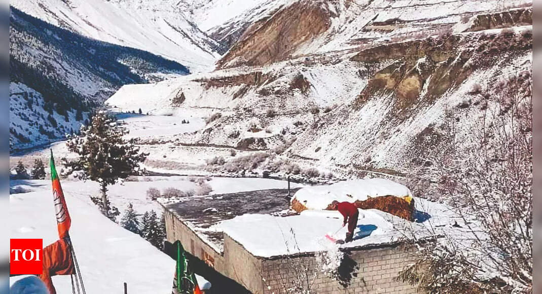Chandratal: Too Dangerous In Snow: Chandratal, Kaza-koksar Highway Shut ...