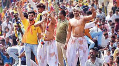 Yatra: Madhya Pradesh: Hundreds join 'Gaurav Yatra' to mark Birsa Munda ...