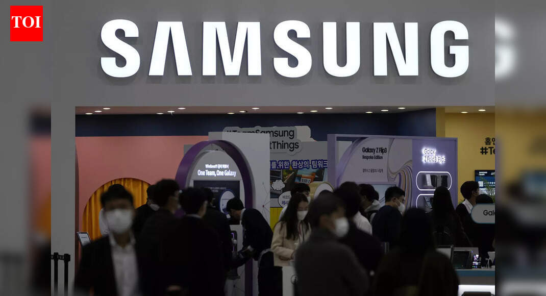 Meta’s ex-India policy head Rajiv Aggarwal joins Samsung: Report - The ...