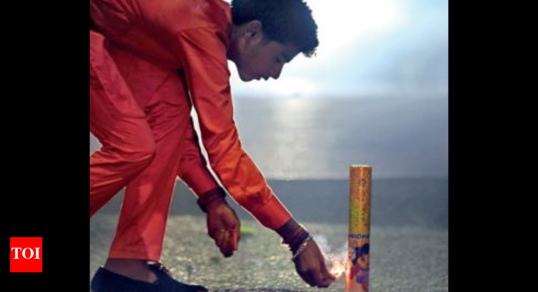 Diwali Firecracker Mishaps Cost 69 People Vision: Study | Pune News ...