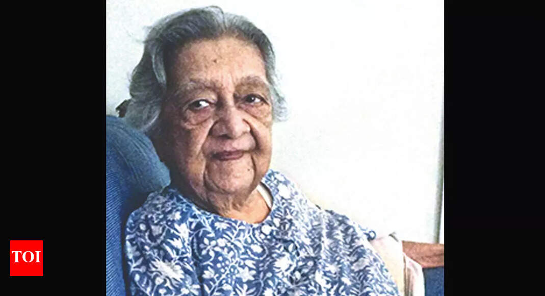 Poll Panel Salutes 101-year-old, Sets Her As Example For Young Voters ...