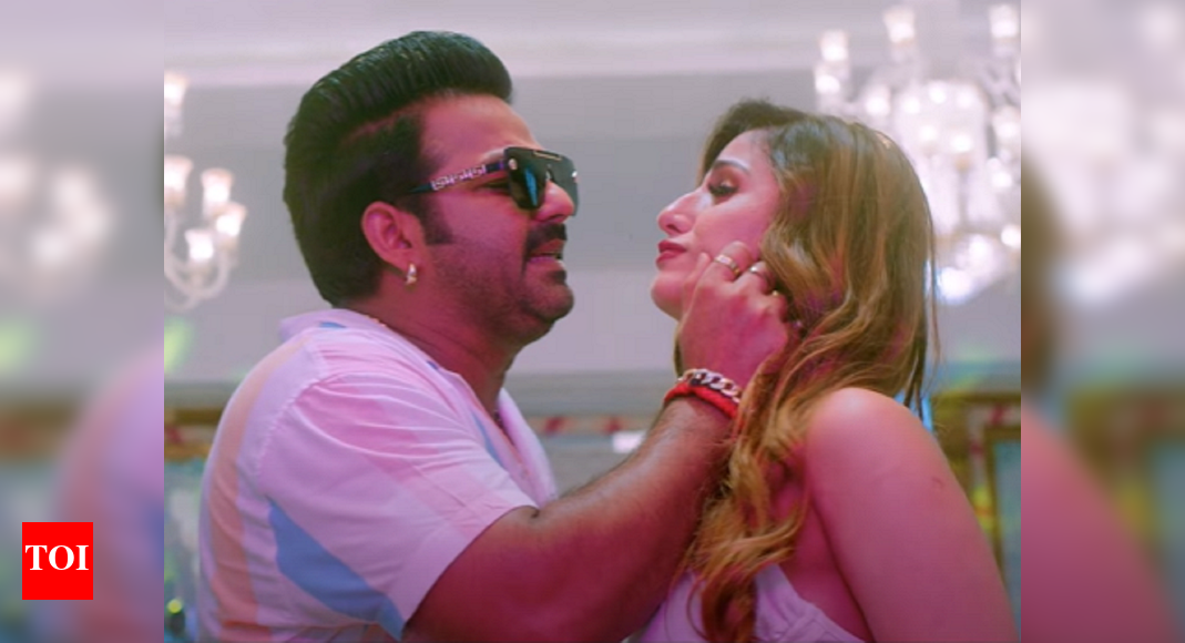 Pawan Singh drops a new dance number 'Ghao De Debe' | Bhojpuri Movie ...