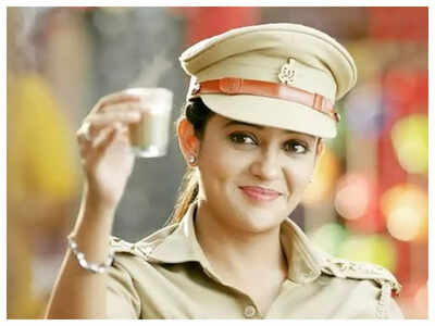 Gulki Joshi unveils the upcoming sequence in 'Maddam Sir' - Times of India