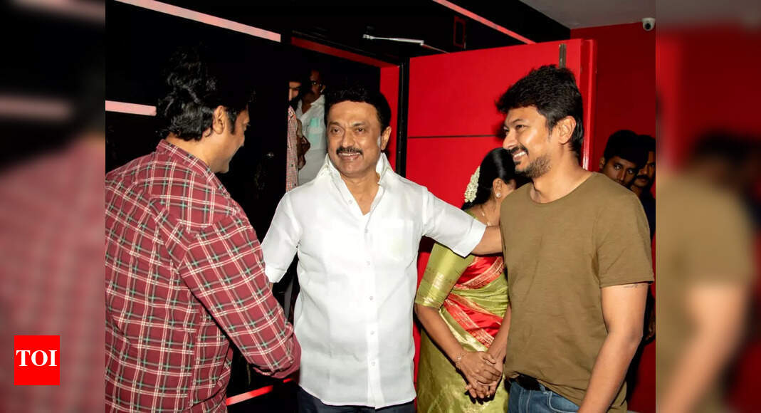 Chief Minister MK Stalin watches Udhayanidhi Stalin's Kalaga Thalaivan ...