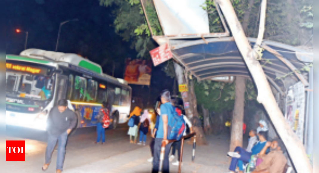 Pune: 35 PMPML bus stops in bad shape, passengers suffer | Pune News - The Times of India