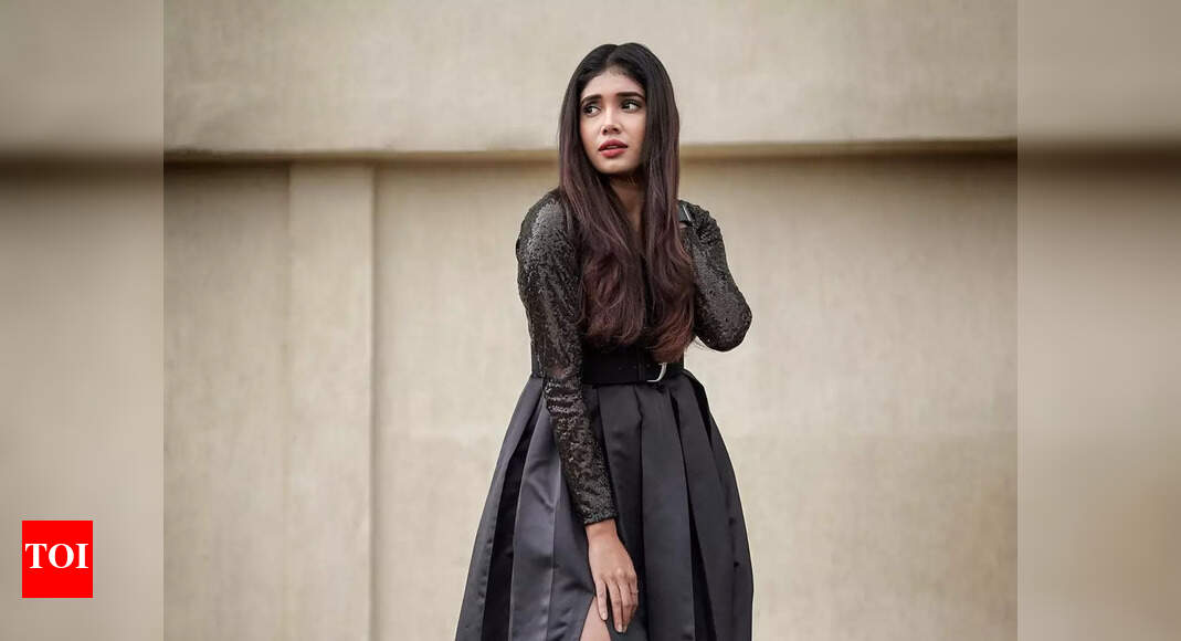 Bigg Boss Malayalam fame Alasandra Johnson kickstarts a new career as a ...