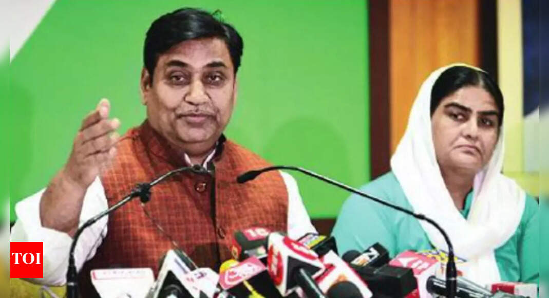 Bharat Jodo Yatra to pass through 6 Rajasthan districts: Govind Singh ...