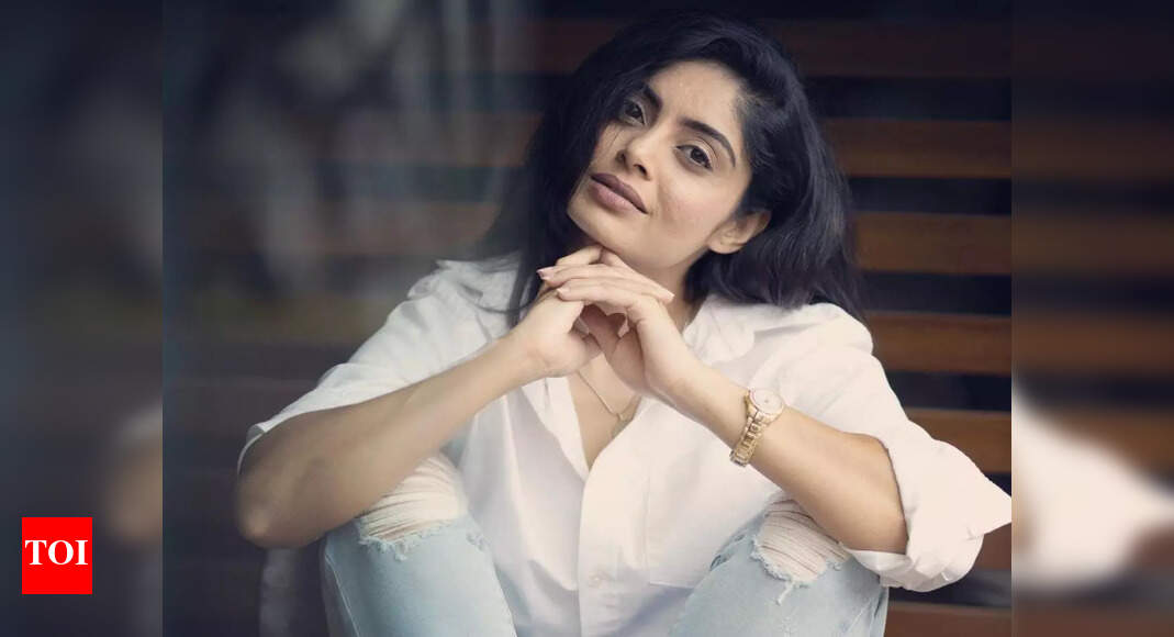 Southern star Bhavvana Rao makes Hindi debut with 'Dharavi Bank ...