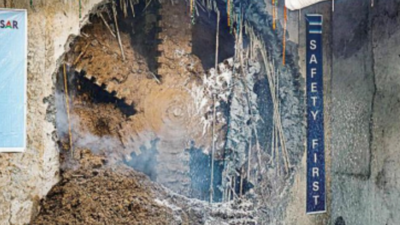 Delhi: DMRC finishes tunnelling work at Krishna Park Extension | Delhi ...