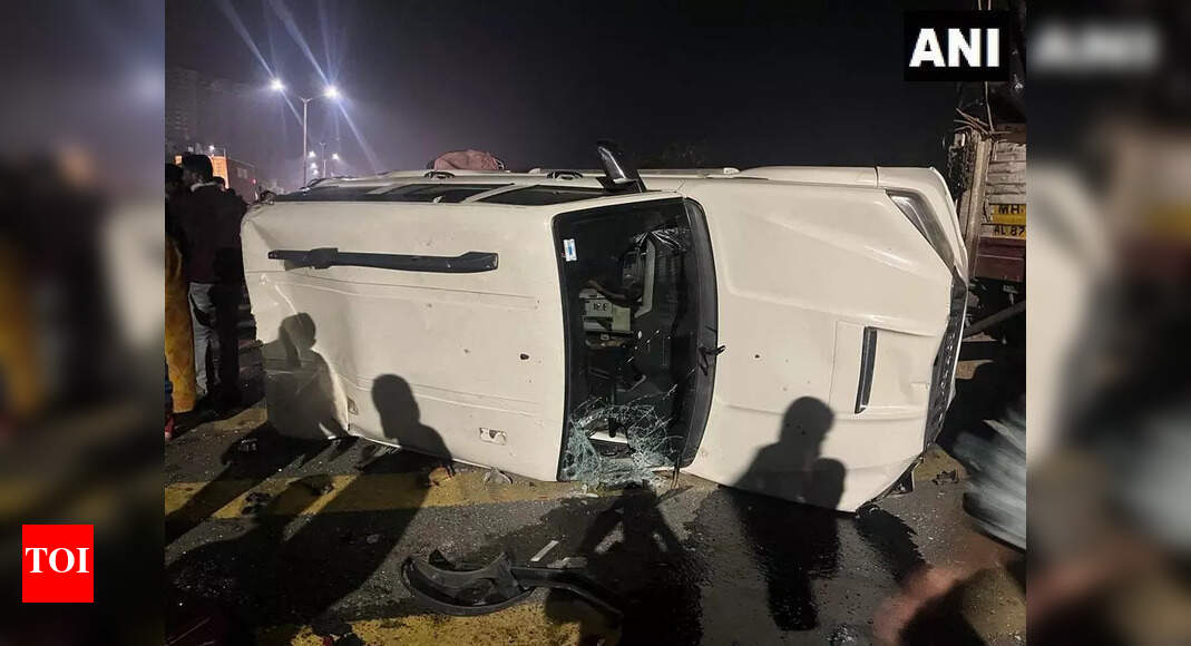 Pune-Bengaluru highway accident updates: 48 vehicles pile-up at Navale ...