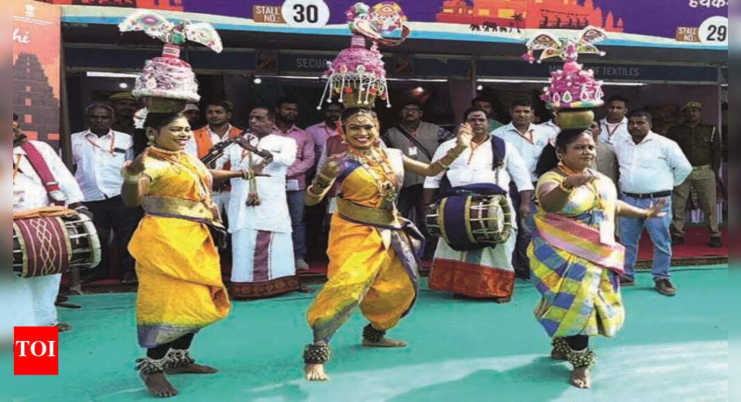 Tamil: Stalls Of Tamil Film Festival & Food Festival Lure Investors ...