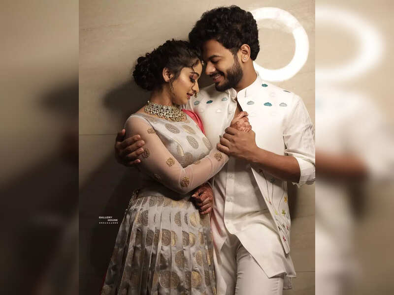 Siddu Moolimani and Priya J Achar gets engaged - Times of India