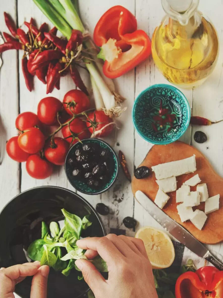 8 peeling and chopping hacks that will help you save time in the ...