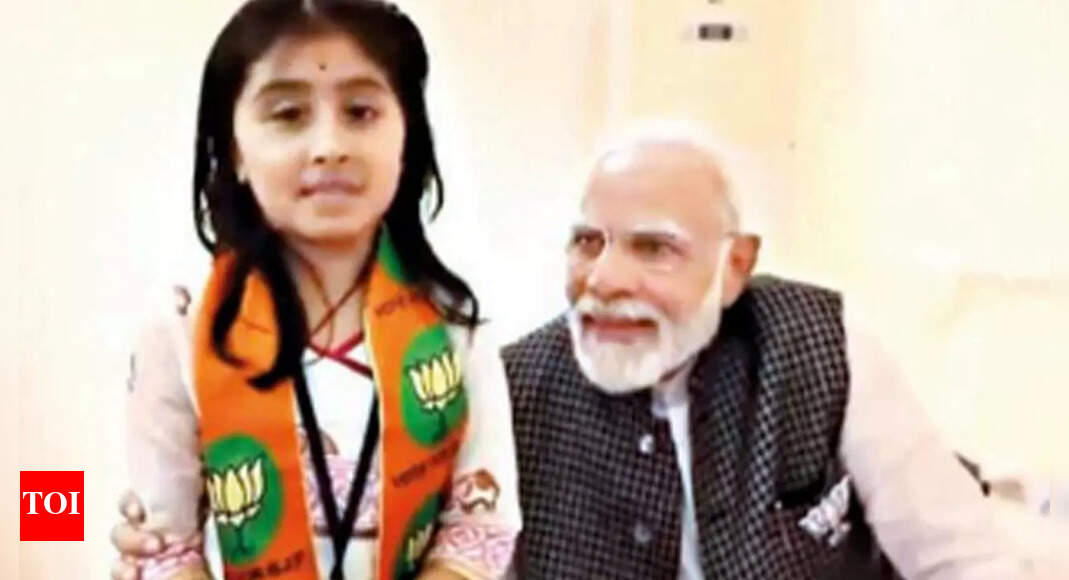 Little Gujarat girl's poem impresses PM Narendra Modi | Rajkot News ...