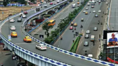 Crash Barrier Set Up On Ultadanga Flyover | Kolkata News - Times of India