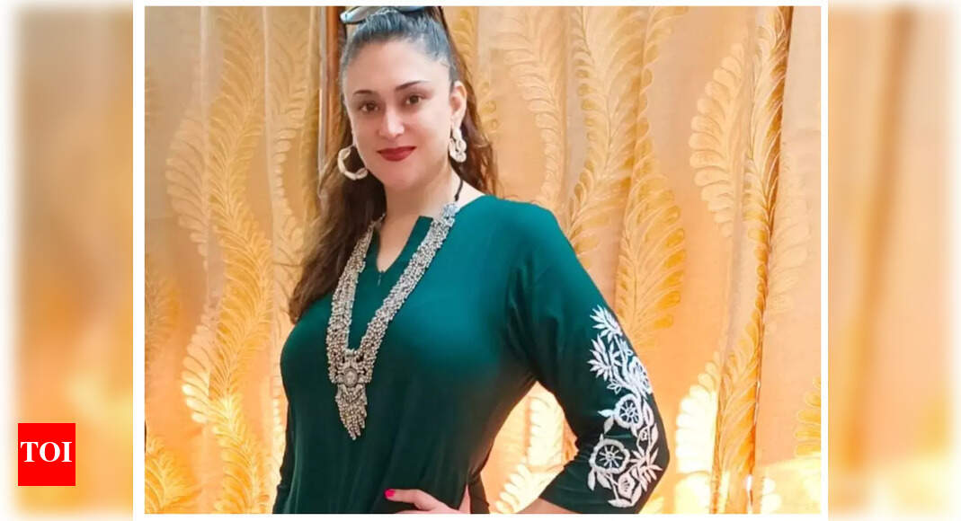 Exclusive! I'm returning after a long time, so it has to be a quality ...