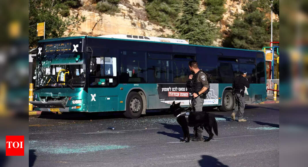 Jerusalem: Explosion near bus stop injures at least 7 in Jerusalem ...