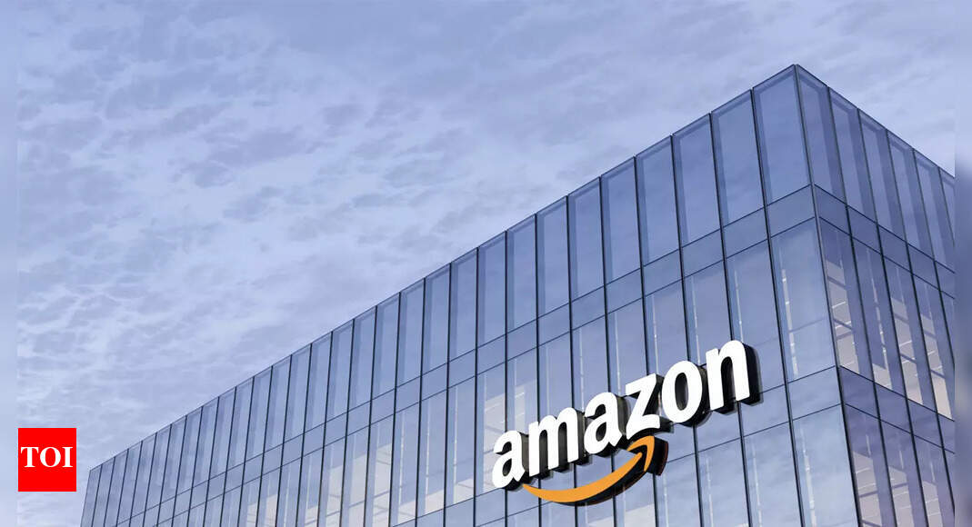 Amazon: Amazon hosted over 100 secondary school students in the UK to ...