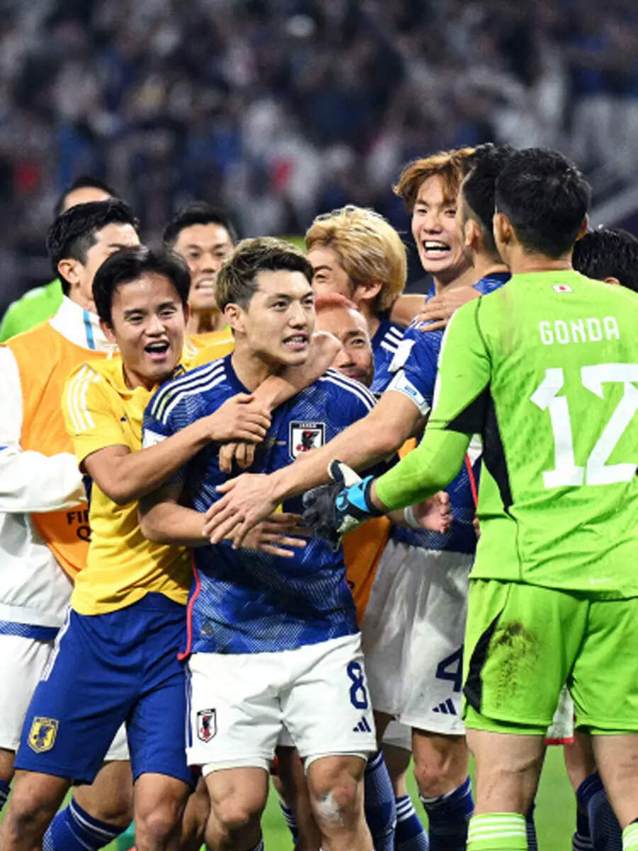 FIFA World Cup: Japan come from behind to stun Germany 2-1 | Times of India
