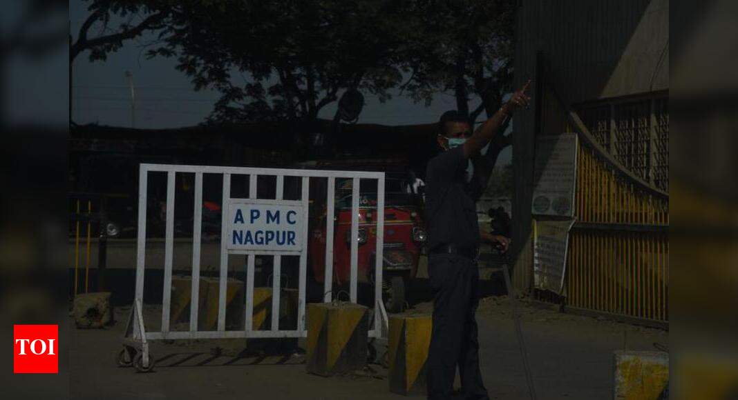 Declared unsafe in 2018, APMC yard operating illegally | Nagpur News ...