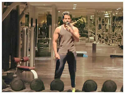 Prithviraj Sukumaran sets fitness goals as he sweats it out in the gym ...