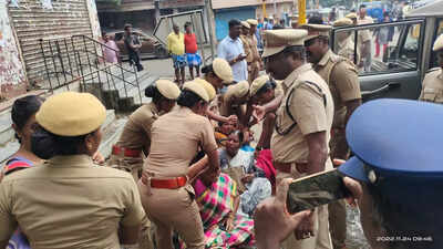 Kallakurichi school student’s death: AIDWA members protest near DGP ...