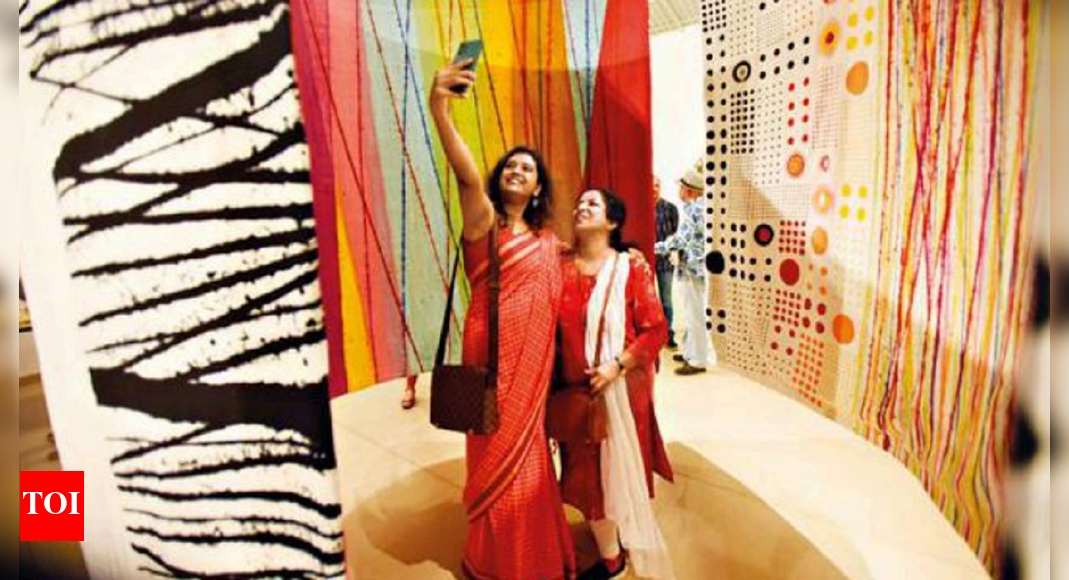 Maharashtra: Weaving fabric and freedom through tapestry of textile art ...