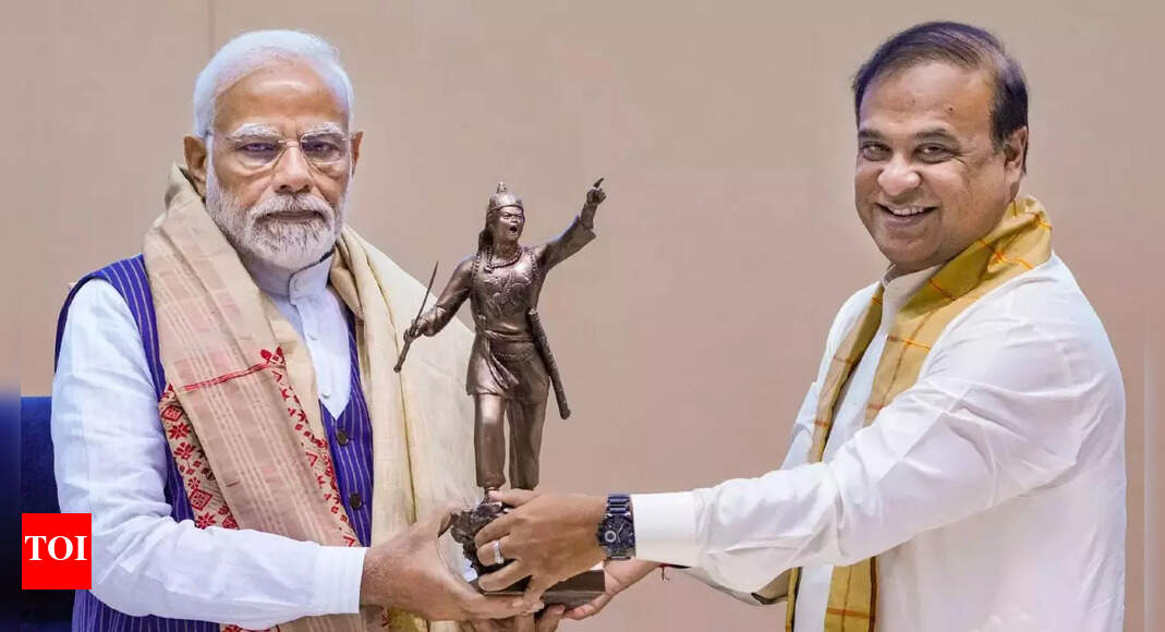 Modi: PM Modi: Correct distortions in pages of history: Prime Minister ...