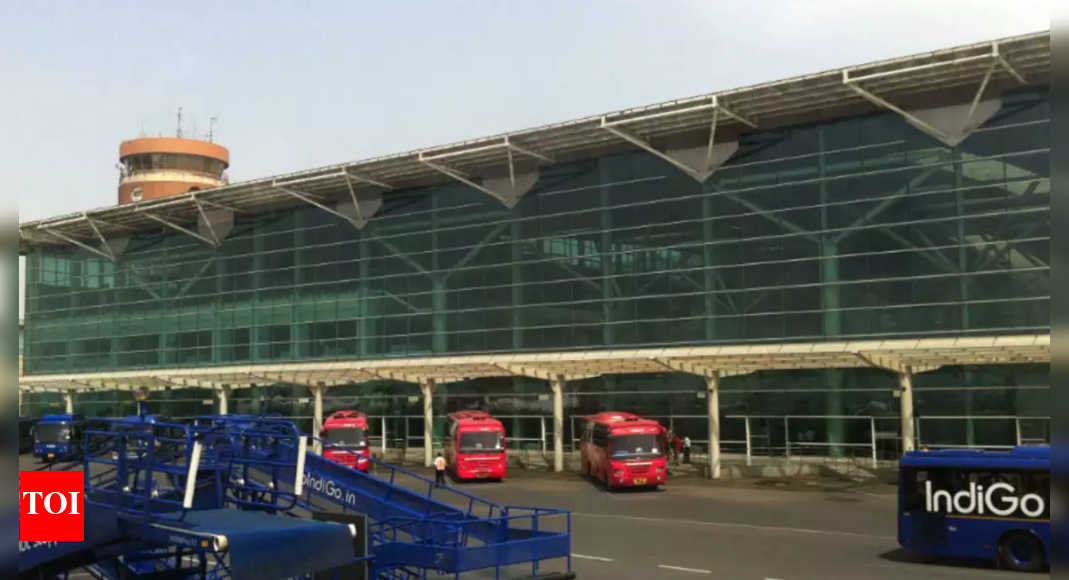 Delhi: Demolition axe on 3 floors of IGI Airport building for Fourth ...