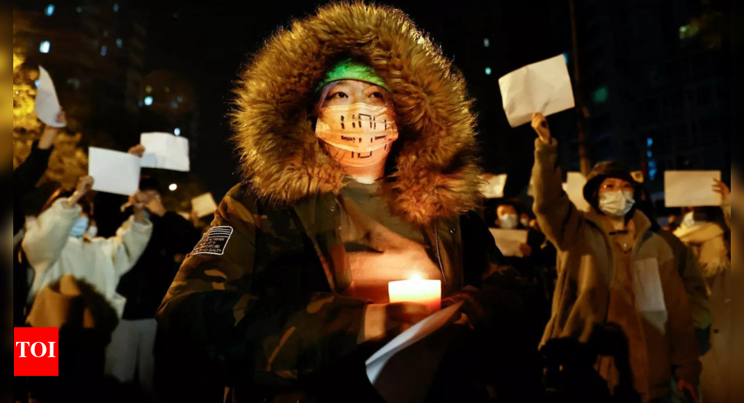 'Long live the people!' Beijingers gather for frigid anti-lockdown ...