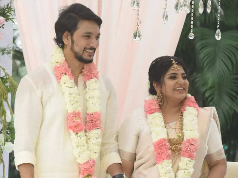 Gautham Karthik and Manjima Mohan get married | Tamil Movie News - Times of India