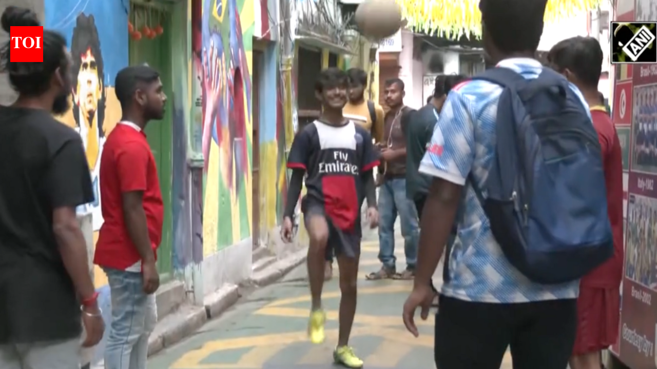 WB: Football fans in Kolkata decorate entire street in theme of FIFA ...
