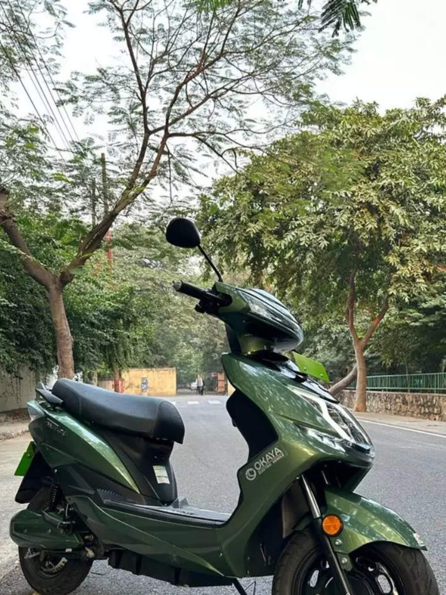 Okaya Faast F4 electric scooter review in images | Price, range ...