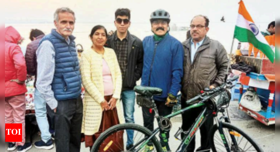 Doctor cycles across India, tells people to share 'medical kundali ...