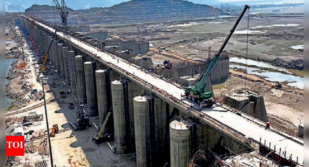 Andhra Pradesh: Centre to grant advance of Rs 10,000 crore for ...