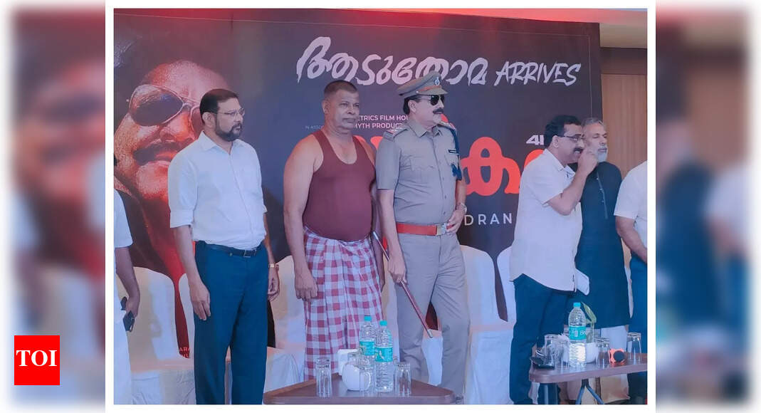 ‘Spadikam’: Thorappan Bastin and Kuttikkadan make a surprise entry ...