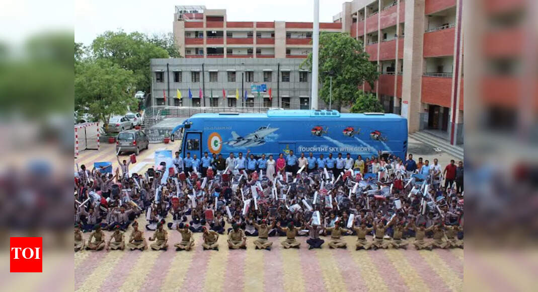 Iaf: How IAF's Disha motivates students to join Air Force - Times of India