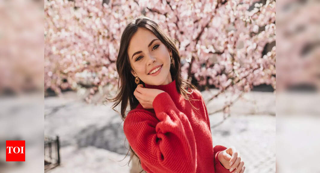 Red sweaters for women: Top picks - The Times Reviews (August, 2025)
