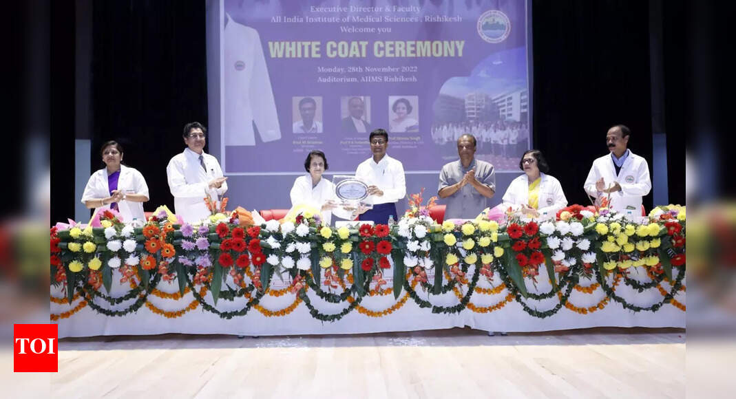 AIIMS-Rishikesh holds white coat ceremony to welcome new students ...