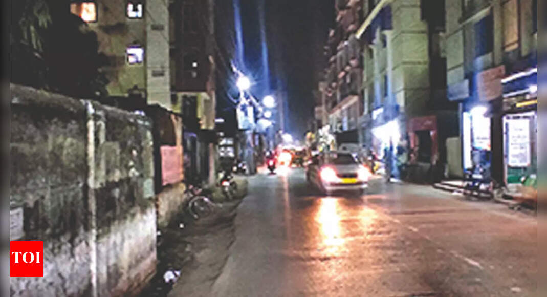 Behala: Bangladesh Criminal Found Hanging In Behala | Kolkata News ...