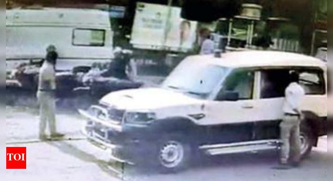 Mamata Banerjee: West Bengal CM Mamata Banerjee shows the way, stops ...