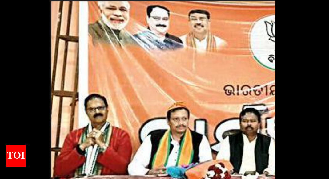 Odisha: Ex-Congress MP Sanjay Bhoi joins BJP ahead of Padampur bypoll | Bhubaneswar News - Times ...