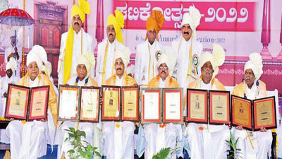 Guv Highlights Ancient Culture At Convocation | Hubballi News - Times ...