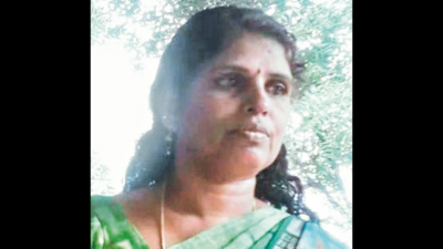 Tamil Nadu: Headmistress makes SC kids clean toilets; suspended | Erode ...