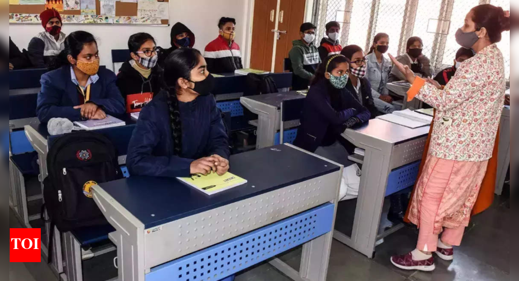 Govt schools in Delhi to stay shut today for MCD polls | Delhi News ...