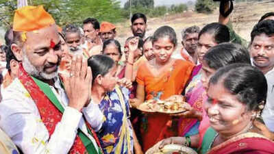 Elect BJP, schemes will continue: Bandi Sanjay Kumar | Hyderabad News ...