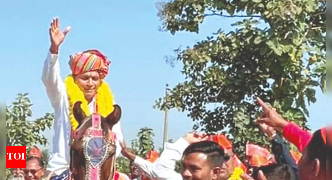 Aggressive Godhra Campaigns Don Religious Hues | Vadodara News - Times ...