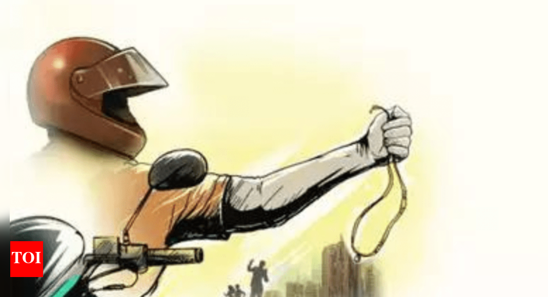 Chain Snatcher, 22, Lands In Police Net | Coimbatore News - Times of India