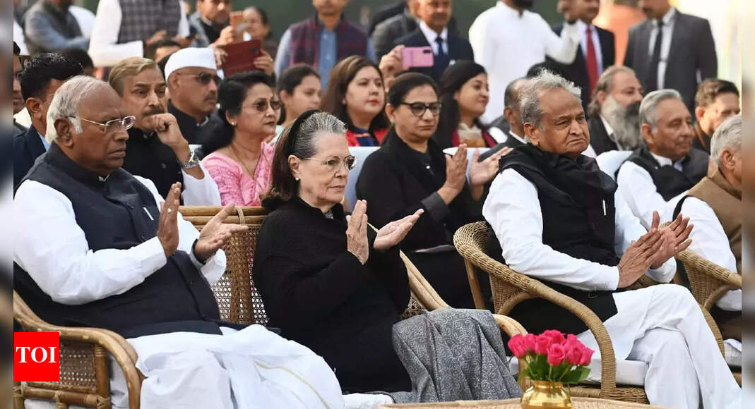 Congress: Top Congress leaders to meet on Saturday to evolve strategy ...